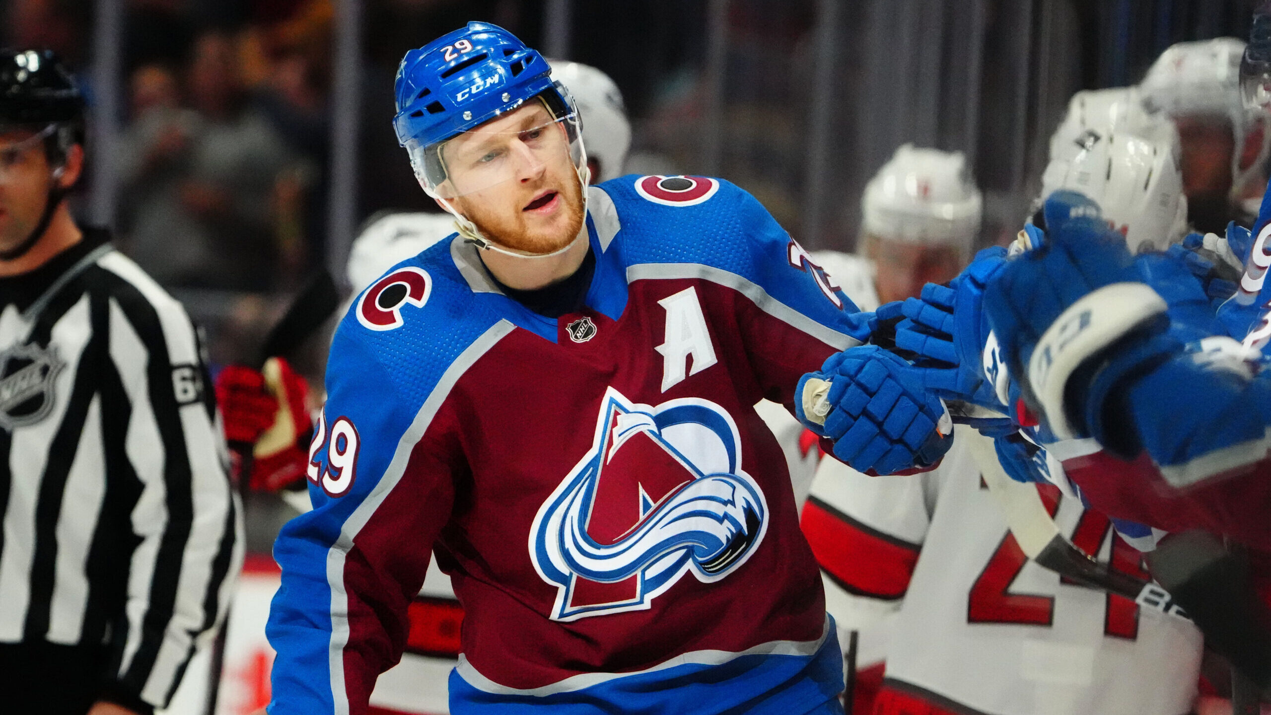 Jonathan Toews' Girlfriend Lindsey Vecchione Is A Top-Shelf Beauty ...