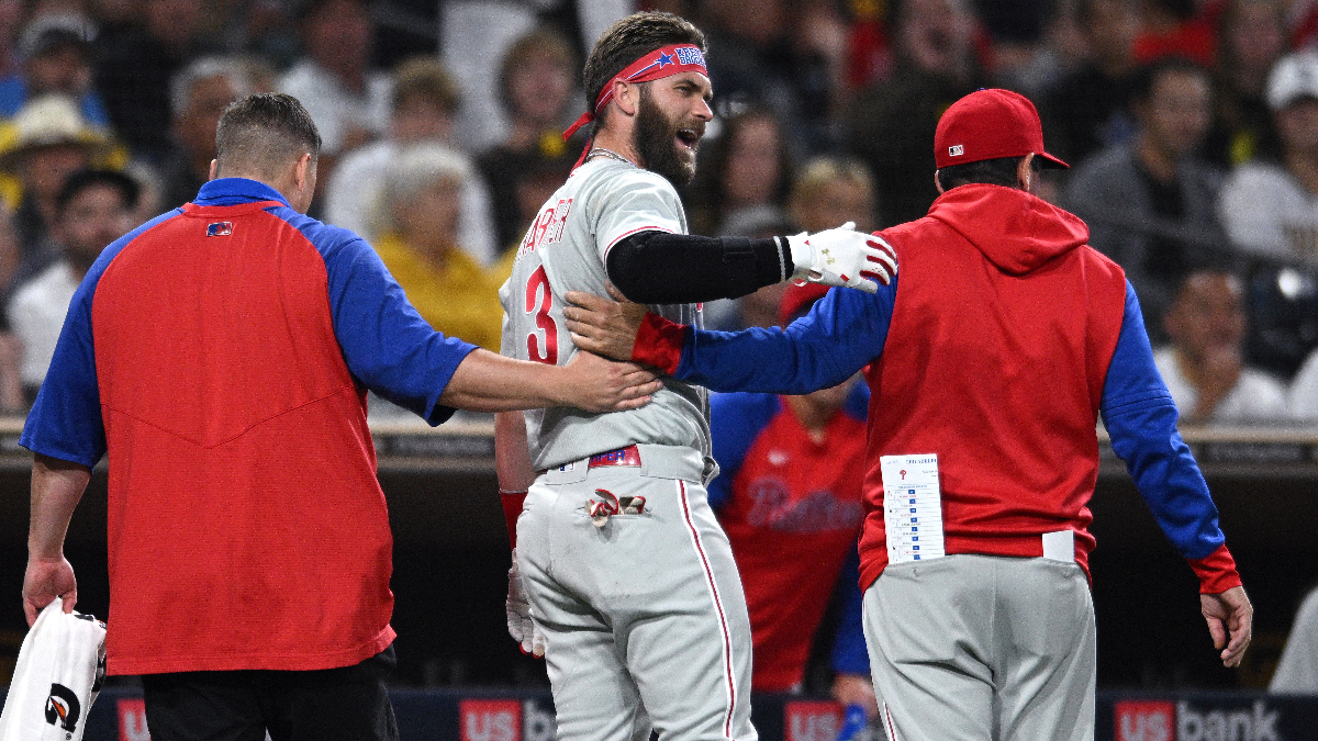 Torii Hunter Goes Legs-Over-Head, Red Sox' Bullpen Cop Celebrates ...