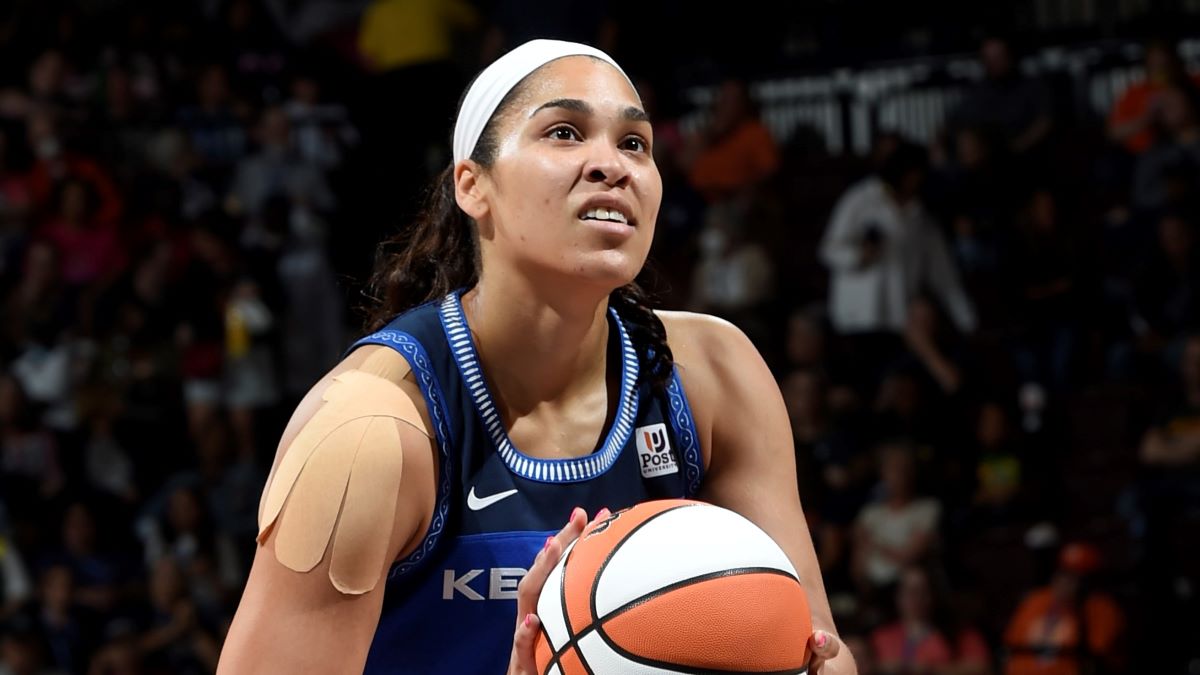 CT Sun's Brionna Jones Deserving Of WNBA Sixth Player Award