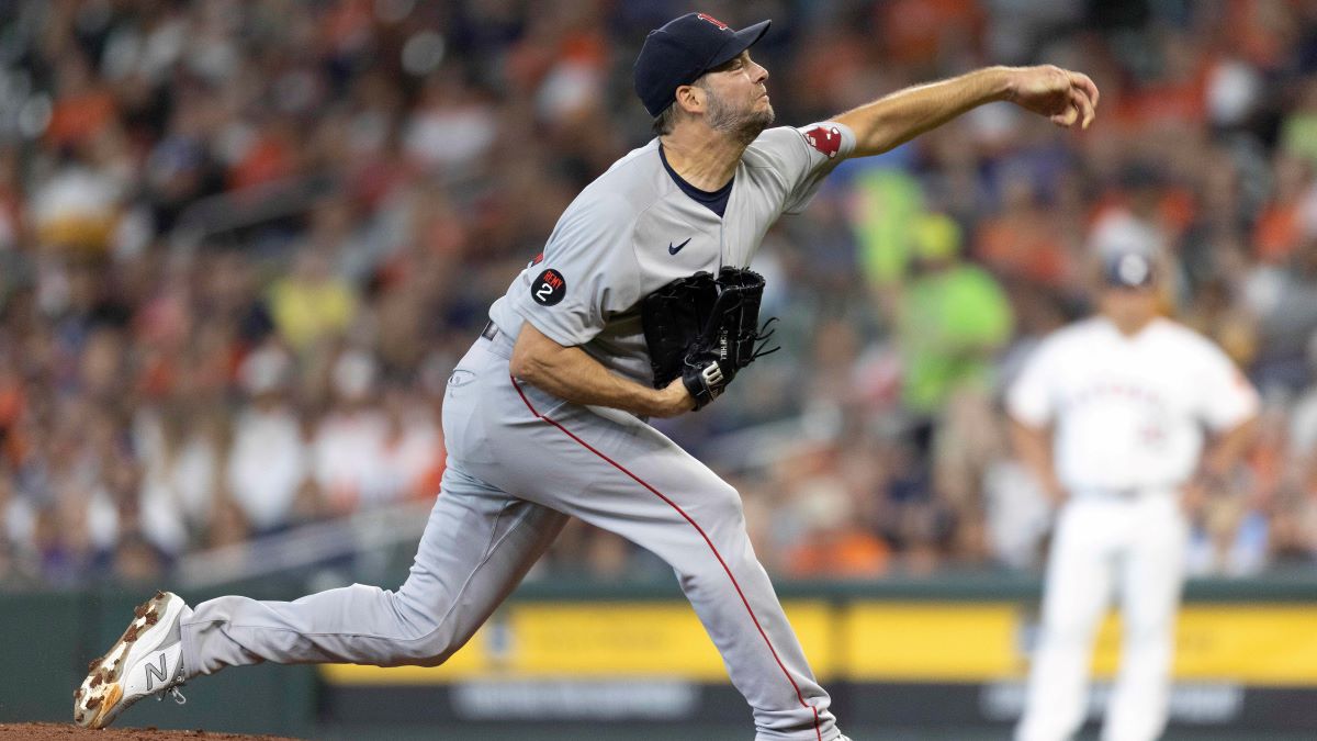 Brandon Workman Becoming Key Cog in Red Sox' Bullpen Despite Suffering ...