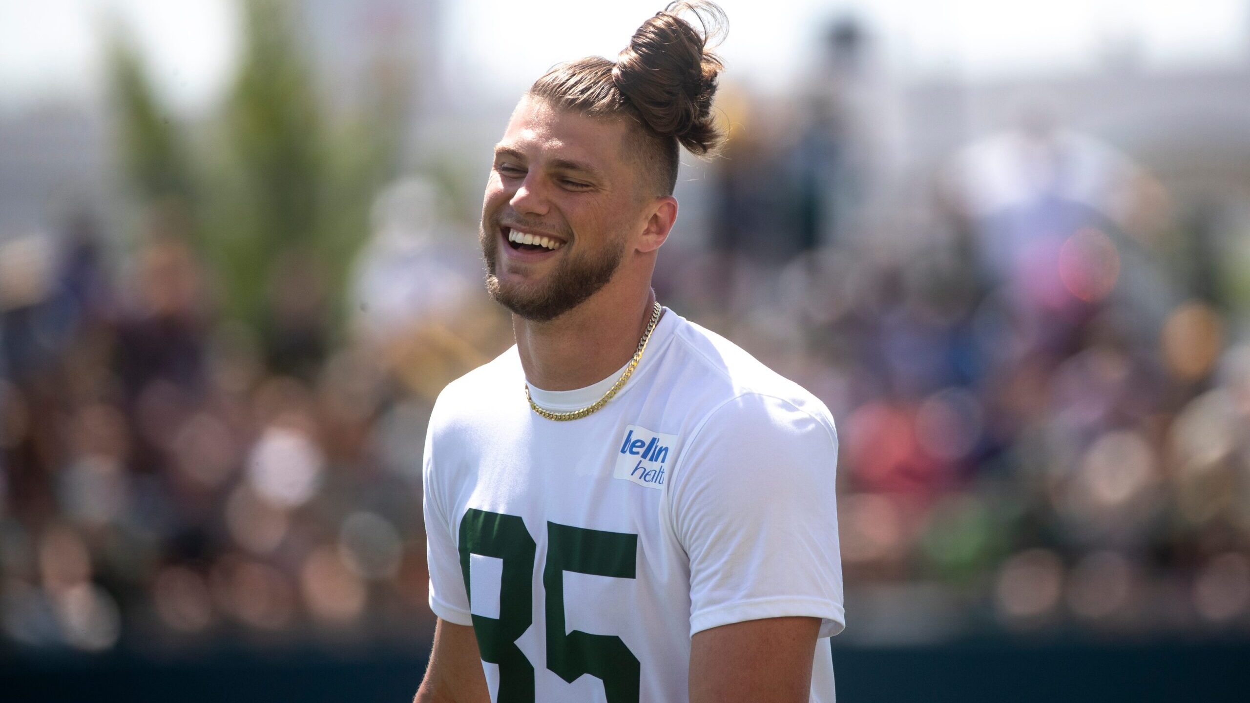 NFL Unveils Gold Pro Bowl Uniforms, Logos And More For Super Bowl 50 ...