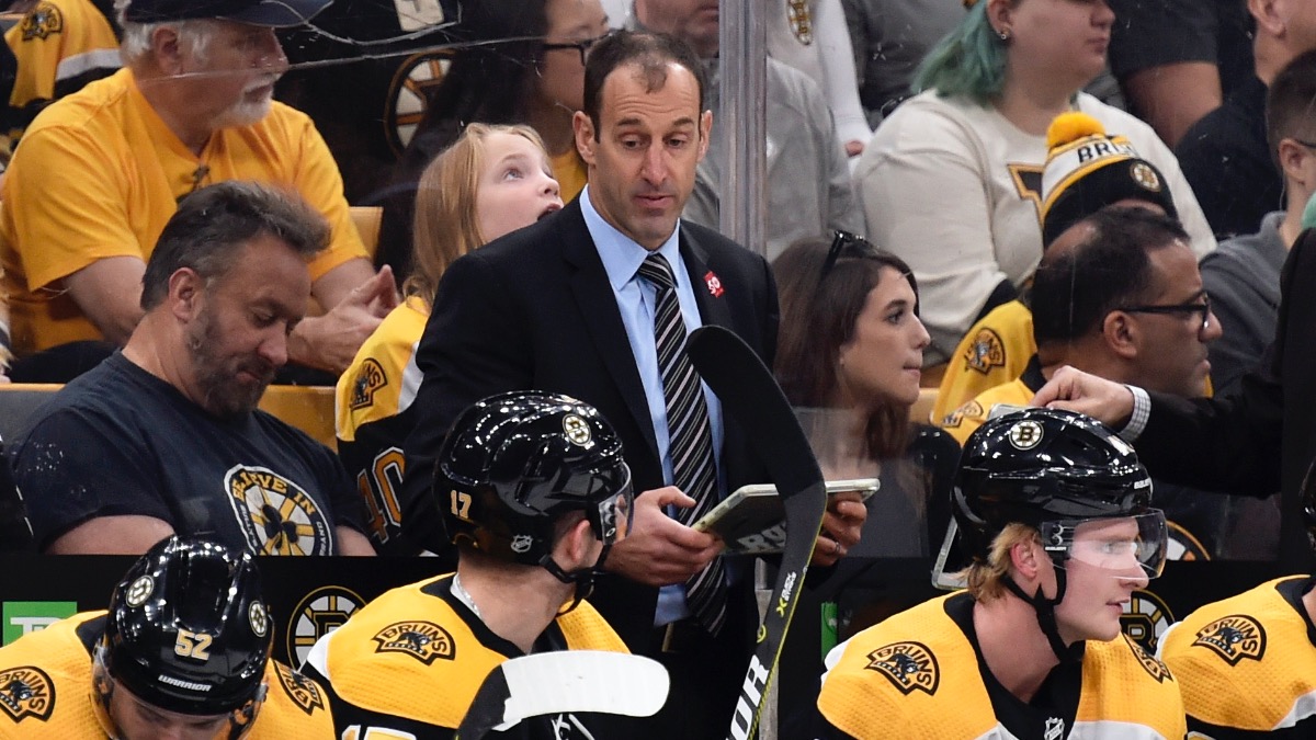 Ex-Bruins Assistant Jay Pandolfo Excited About Manning BU's Bench