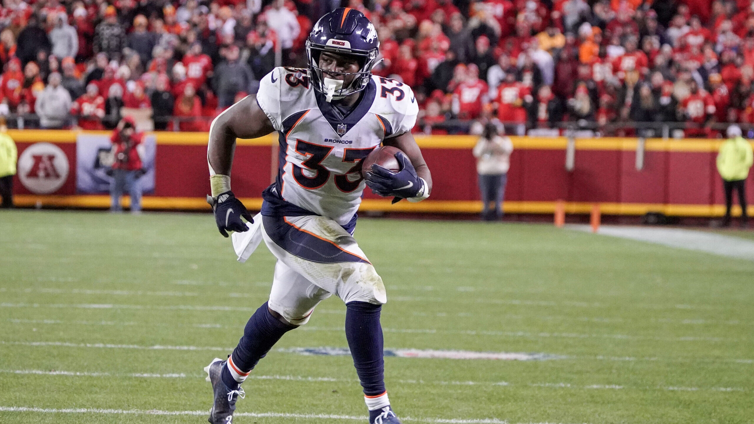 Broncos RB Javonte Williams to be MNF's first touchdown scorer this year?
