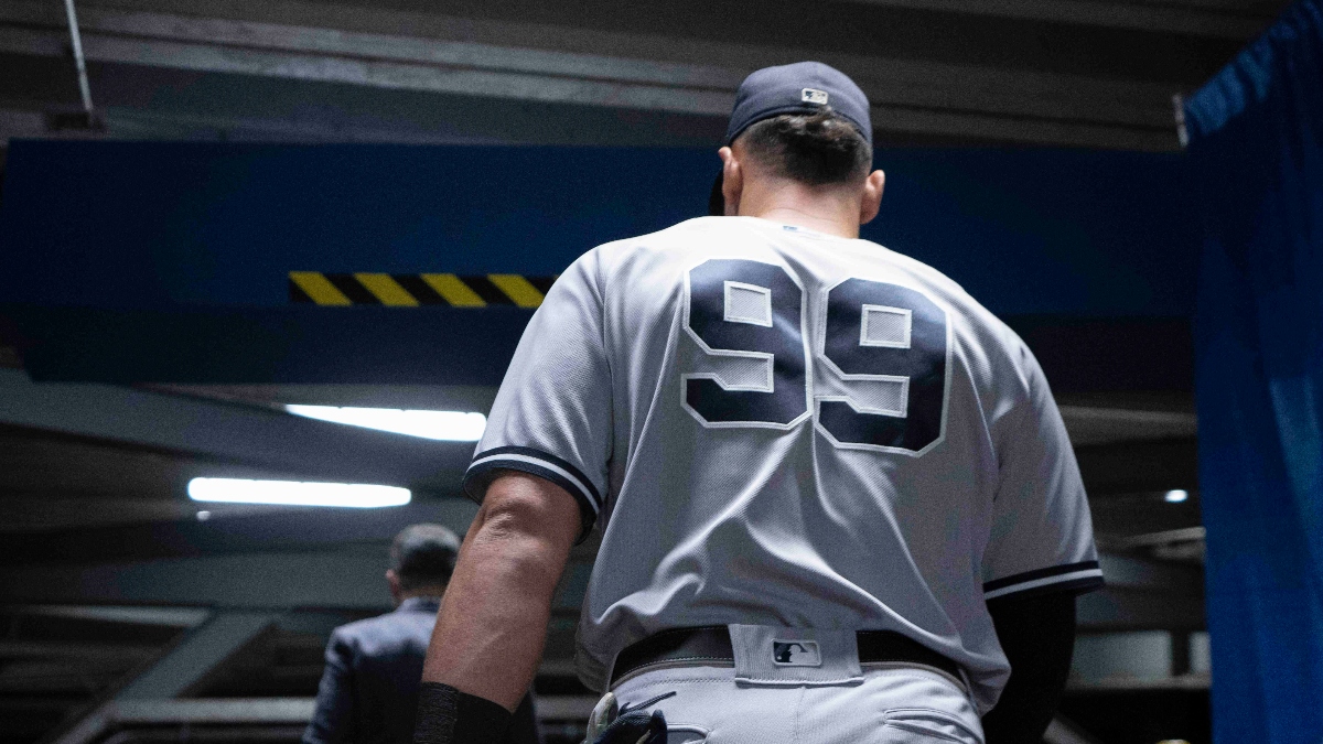 Aaron Judge Ties AL Record With 61st Home Run Of Season