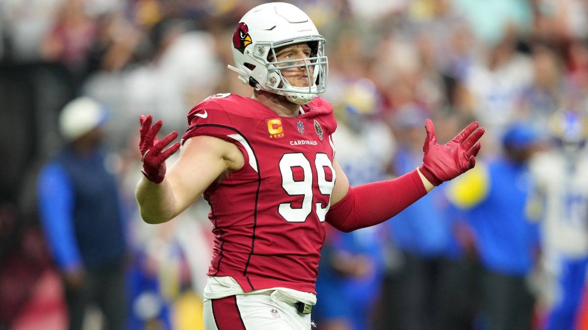 J.J. Watt Will Play After Having 'Heart Shocked Back Into Rhythm'