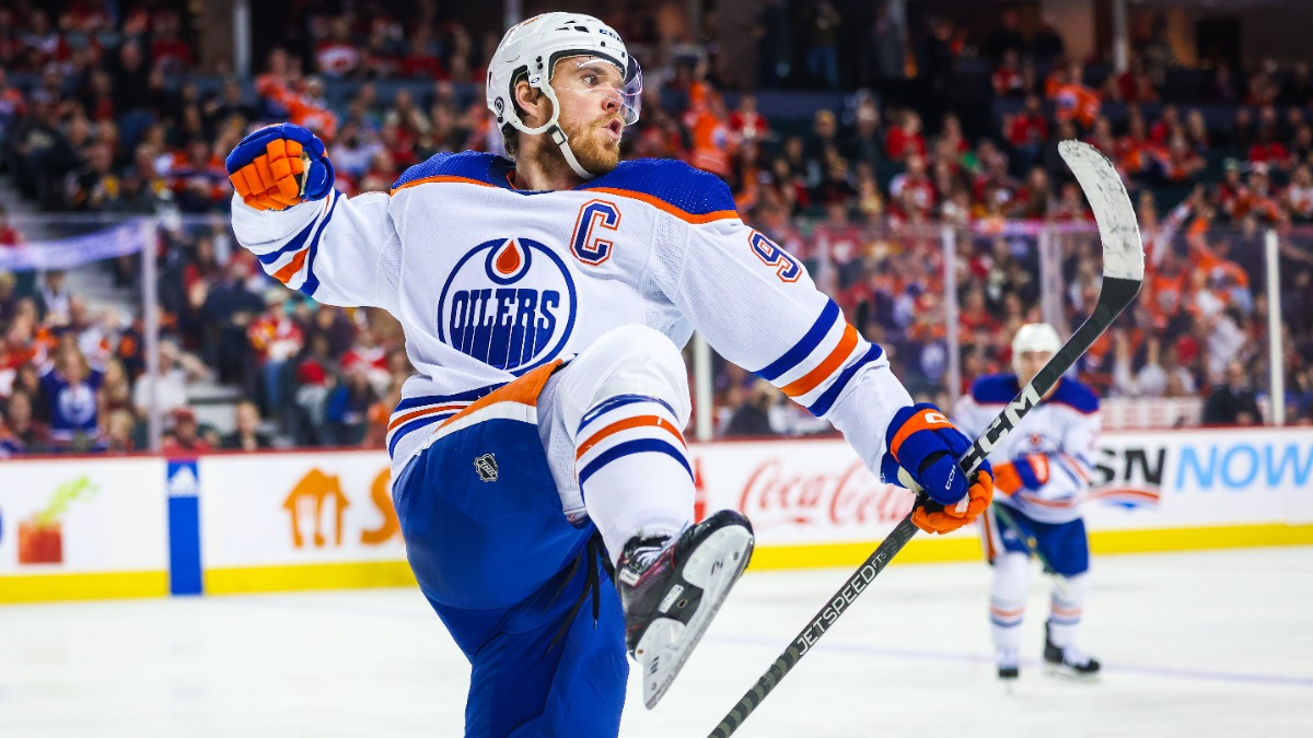 Oilers' Connor McDavid On Pace For Historic Point Mark