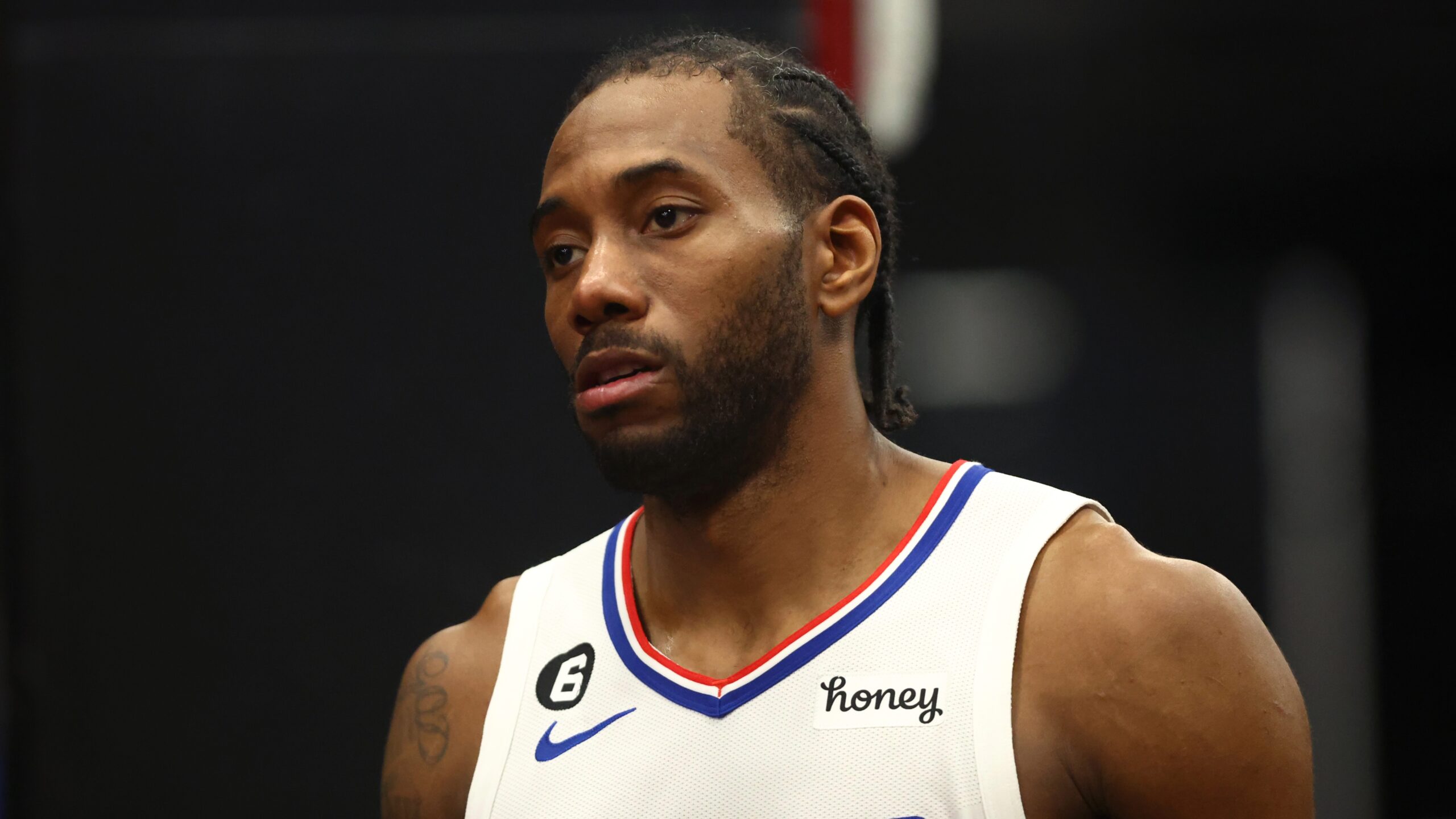 Clippers' Kawhi Leonard Diagnosed with Torn Meniscus