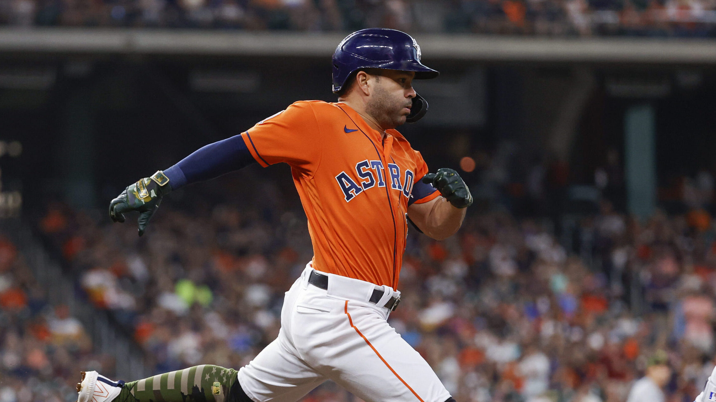 Astros' Jose Altuve Returned to Starting Lineup Friday