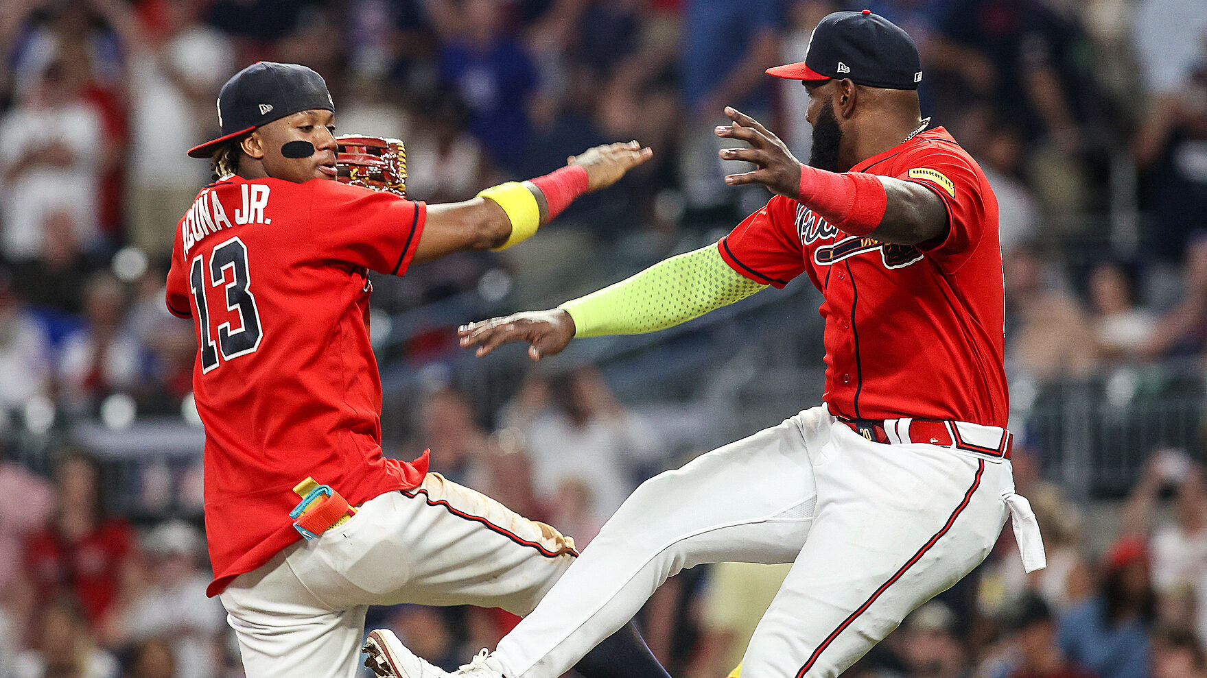 MLB NL Pennant Pursuit: Braves and Dodgers Lead the Charge