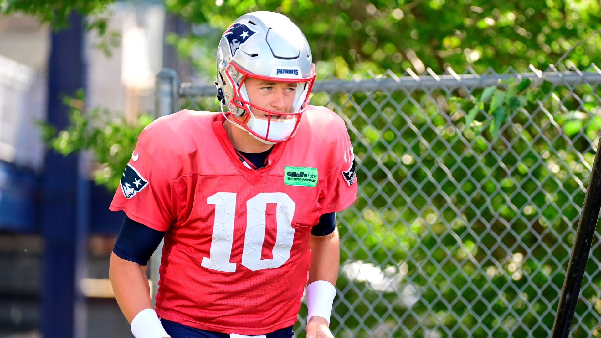Patriots' Mac Jones Bringing Fun To His On-Field Leadership Style
