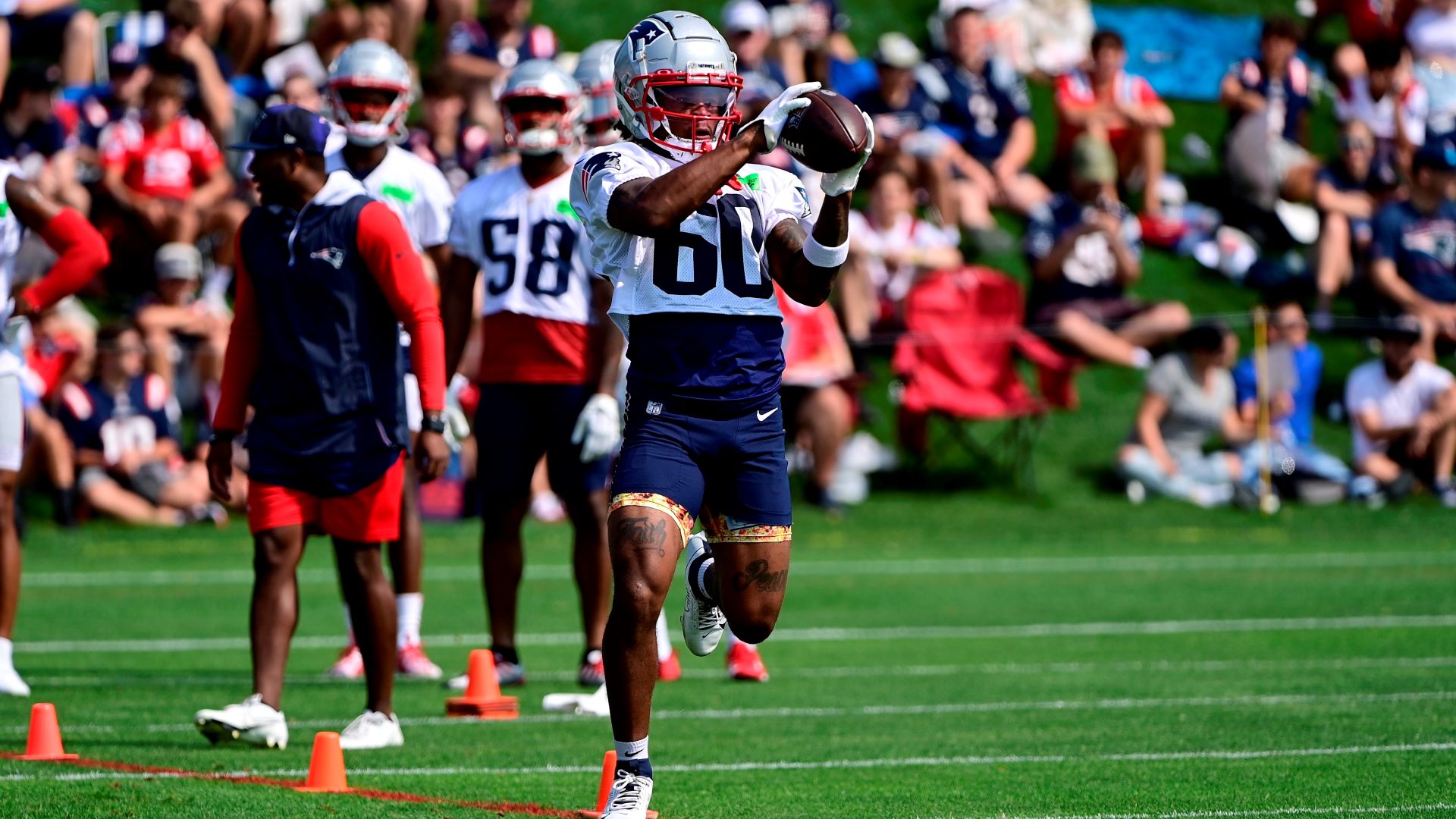 NFL Insider Projects 'Breakout Year' for Patriots Rookie Receiver