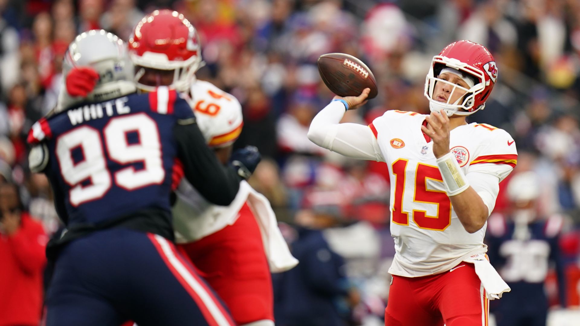 Patrick Mahomes Frustrated On Kadarius Toney Patriots Turnover