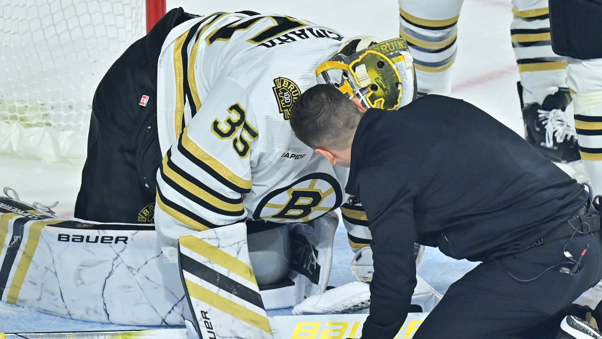 Bruins' Jim Montgomery, Linus Ullmark Provide Positive Update On Injury