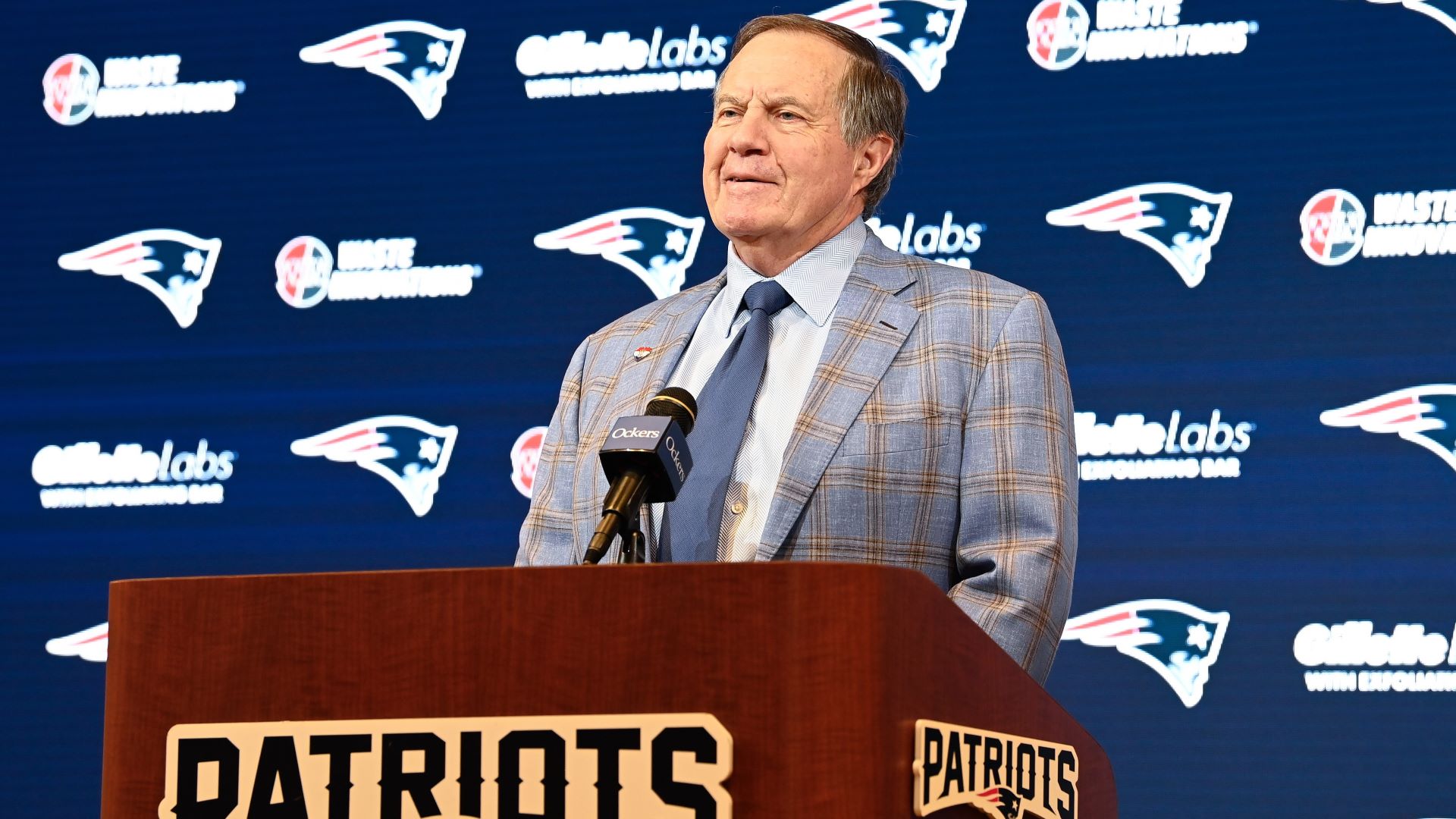 Jim Montgomery, Bruins Praise Bill Belichick's Patriots Impact