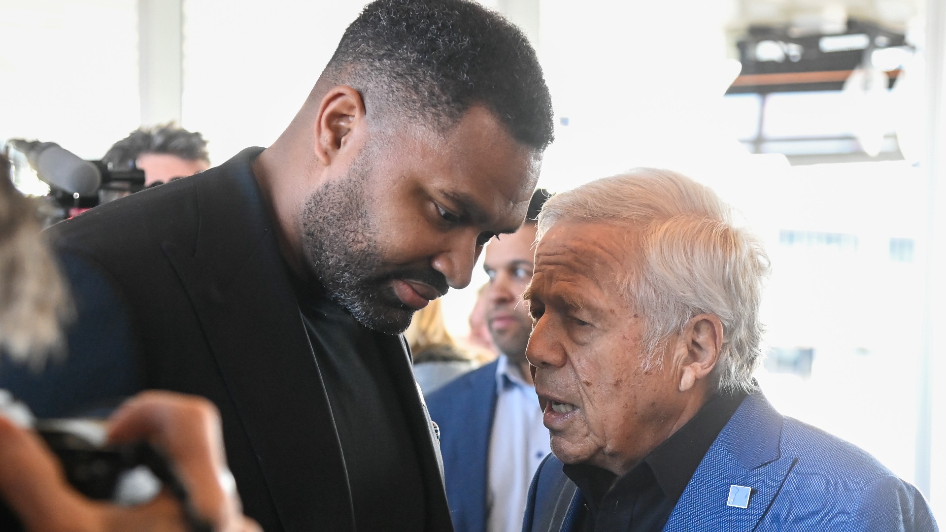 Bo Runs Over Boz, 'Bo Knows' Nike Commercial Among Top 10 Bo Jackson ...