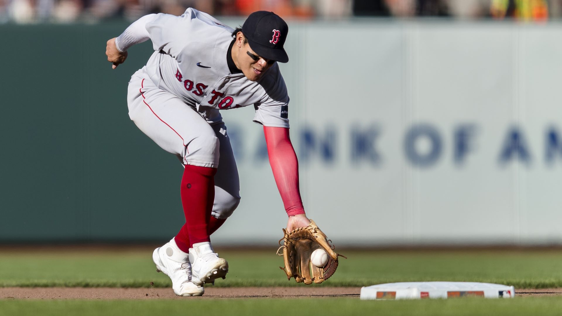 Former Red Sox Infielder Signs Deal With Boston Division Rival