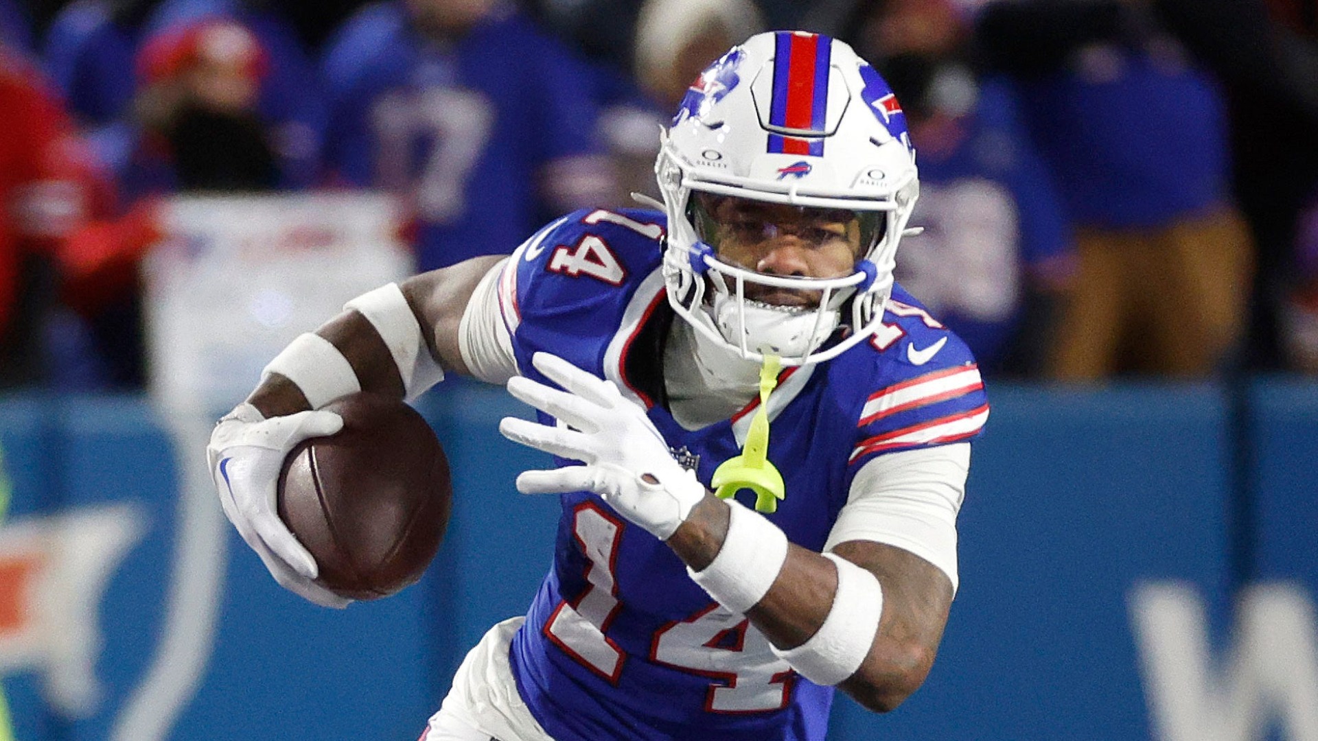 Chandler Jones, Julian Edelman Stand Out In Patriots' Win Over Panthers ...