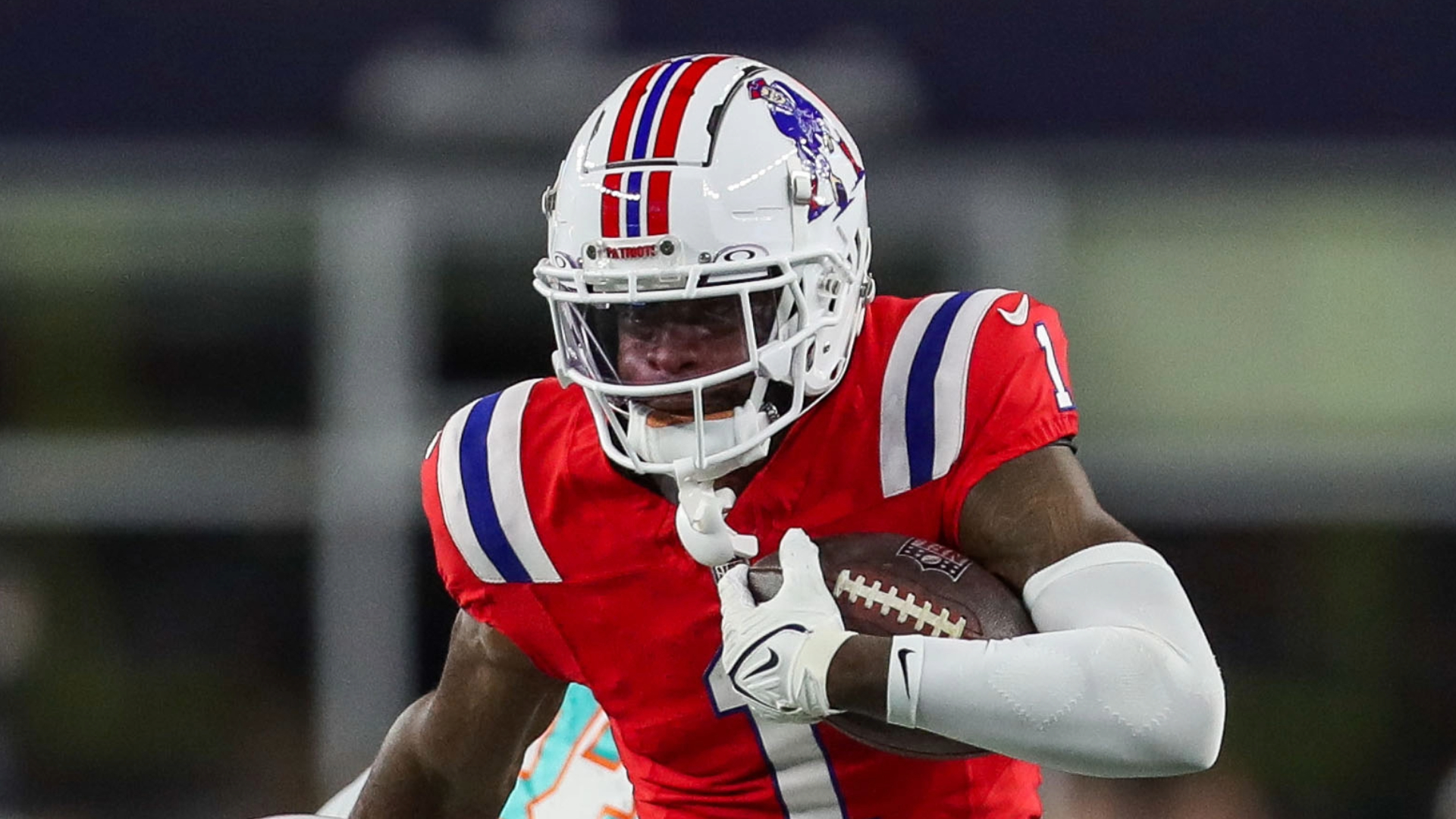 Rob Gronkowski Wears Minion Hat To Parade, Still Very Much Loving Life ...