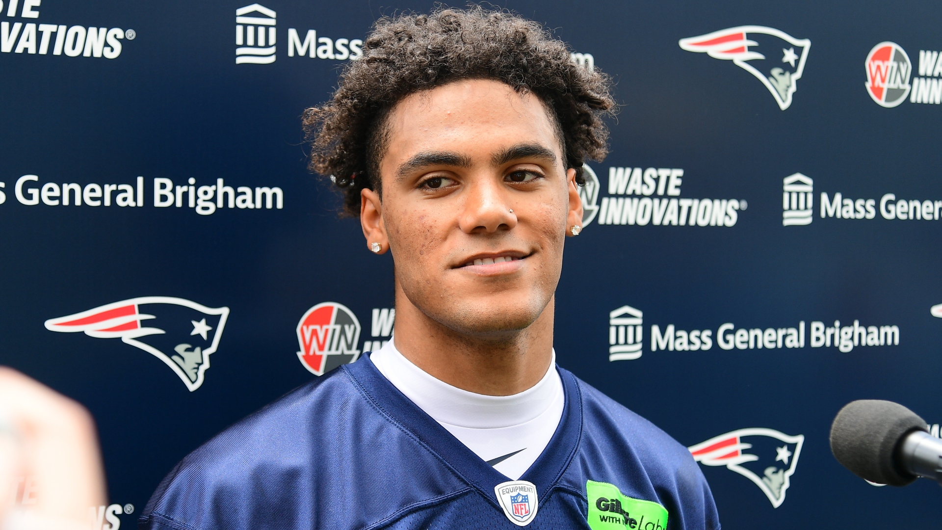 Tom Brady Admits He Throws Fits, Pouts To Get Gisele's Attention - NESN.com