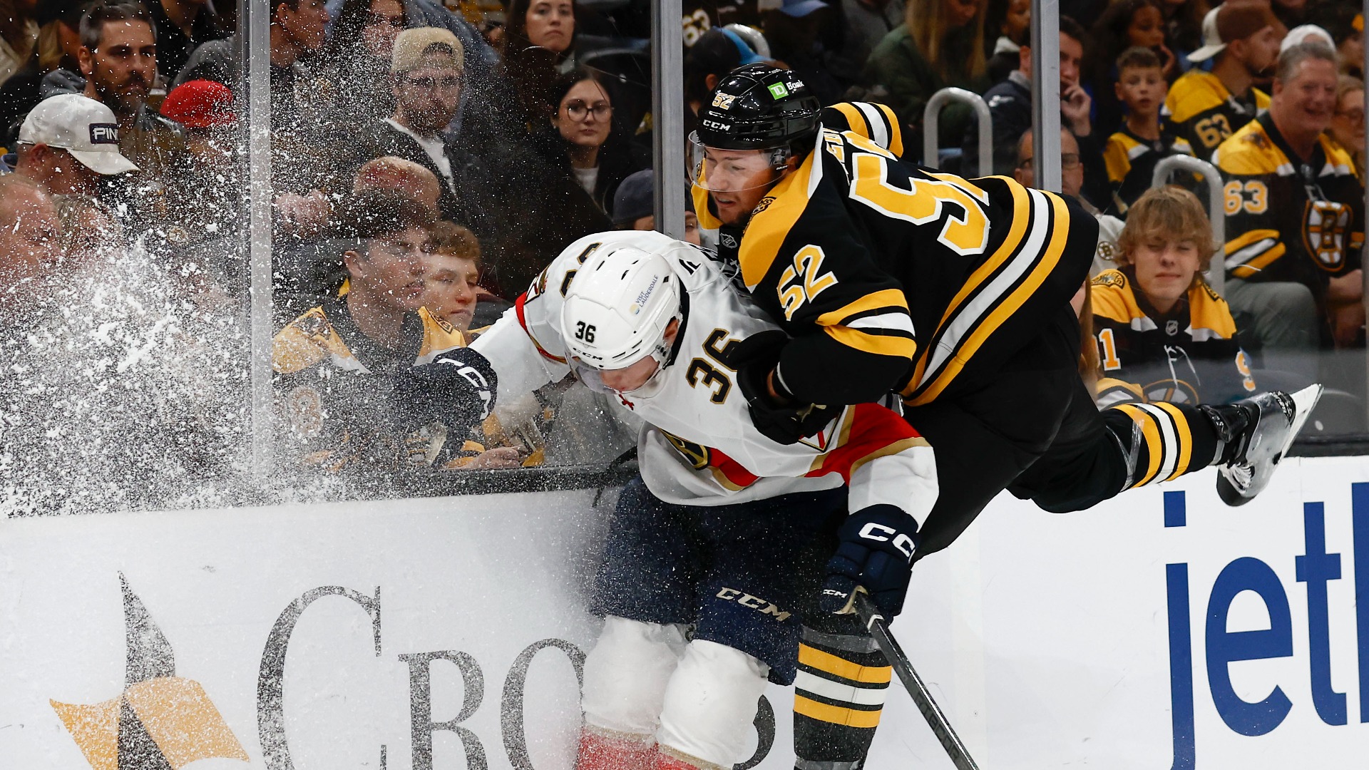 What Bruins' David Pastrnak Told Pavel Zacha After Rare Fight