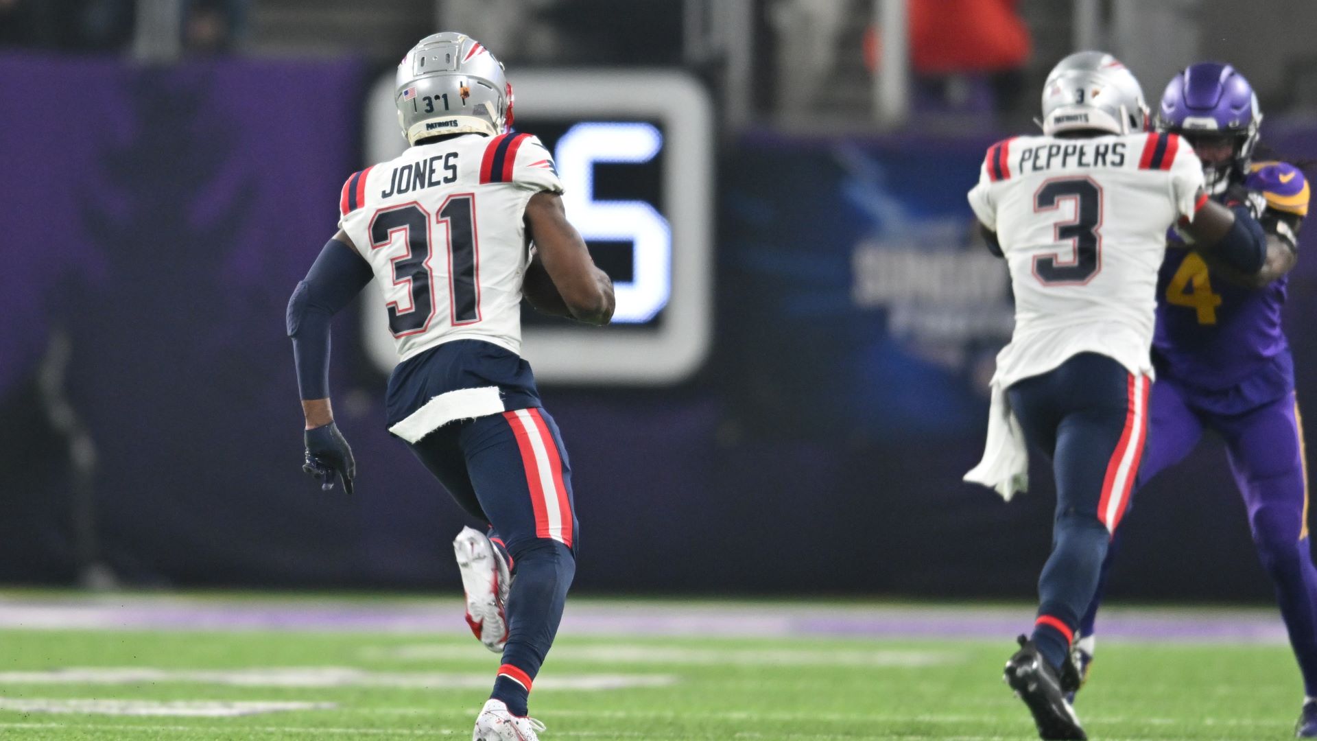 Patriots Players React To Jonathan Jones Leaving New England